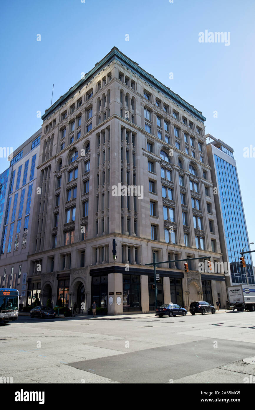 Indiana farm bureau co op building hi-res stock photography and images ...