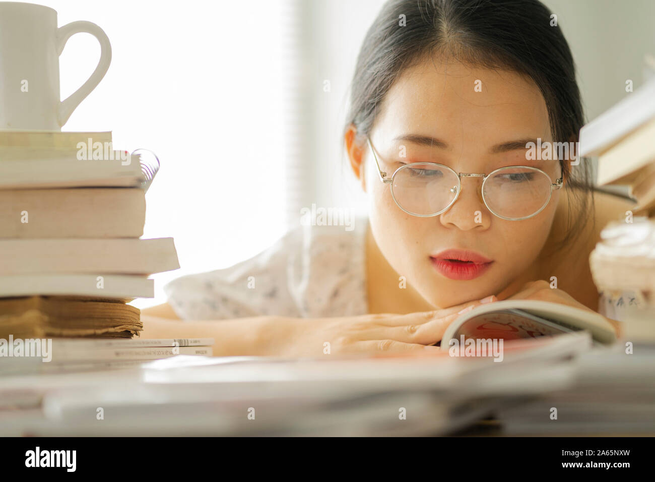 Japanese student studying in library hi-res stock photography and ...