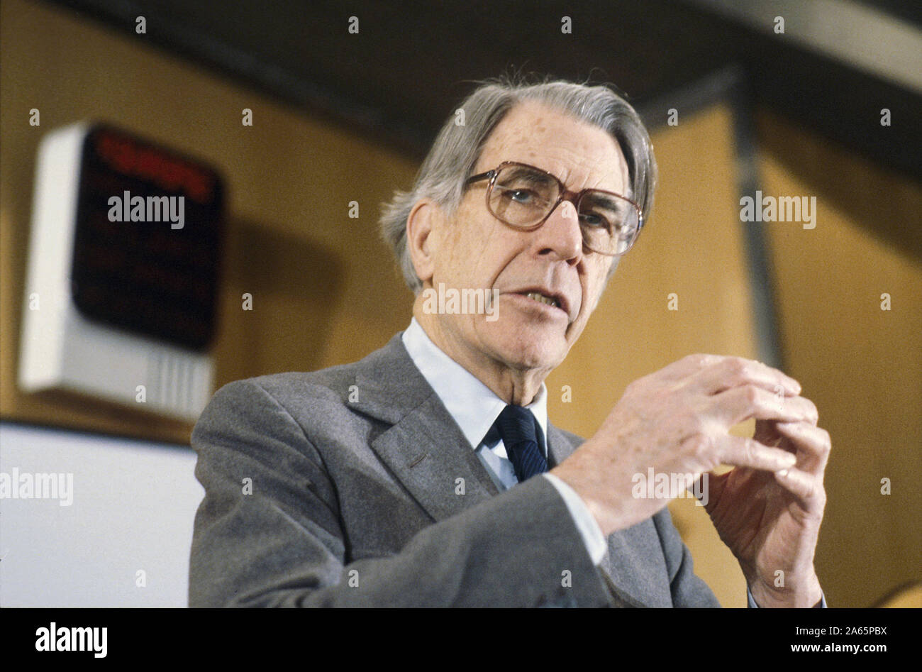 the economist John Kenneth Galbraith (USA, Canada), here in Torino ...