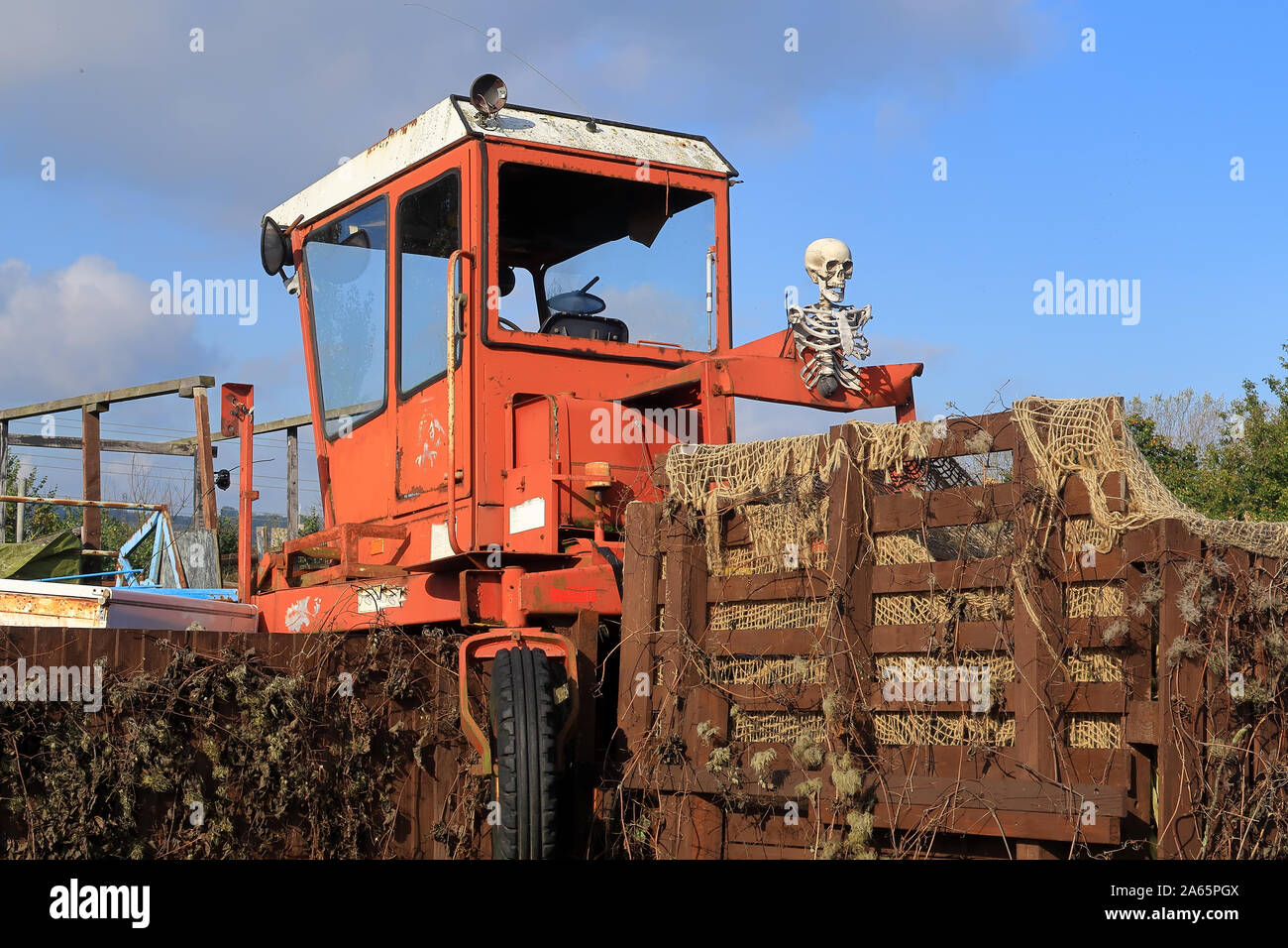 Scary machine hi-res stock photography and images - Alamy