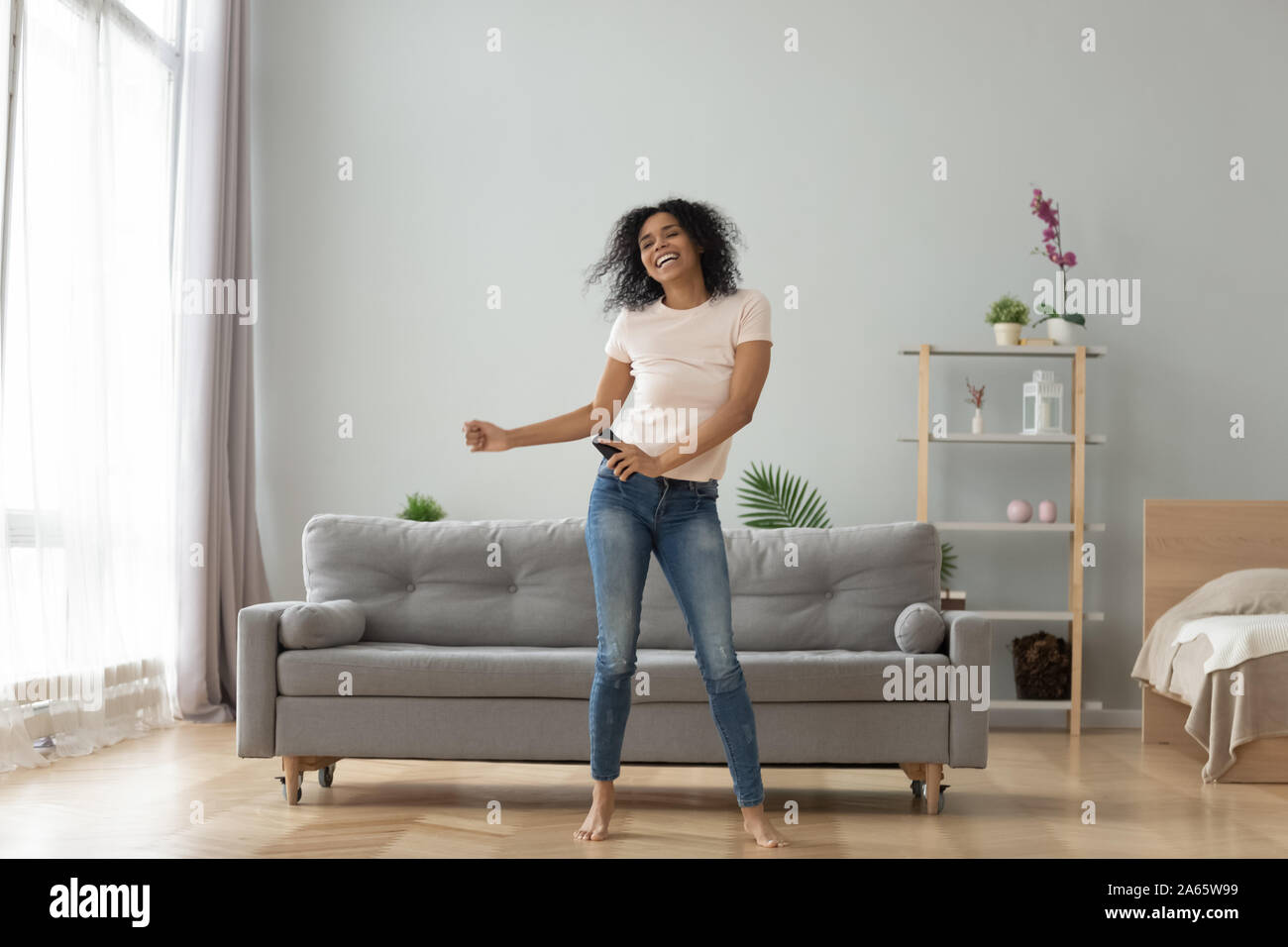 Black african female dancer hi-res stock photography and images - Alamy