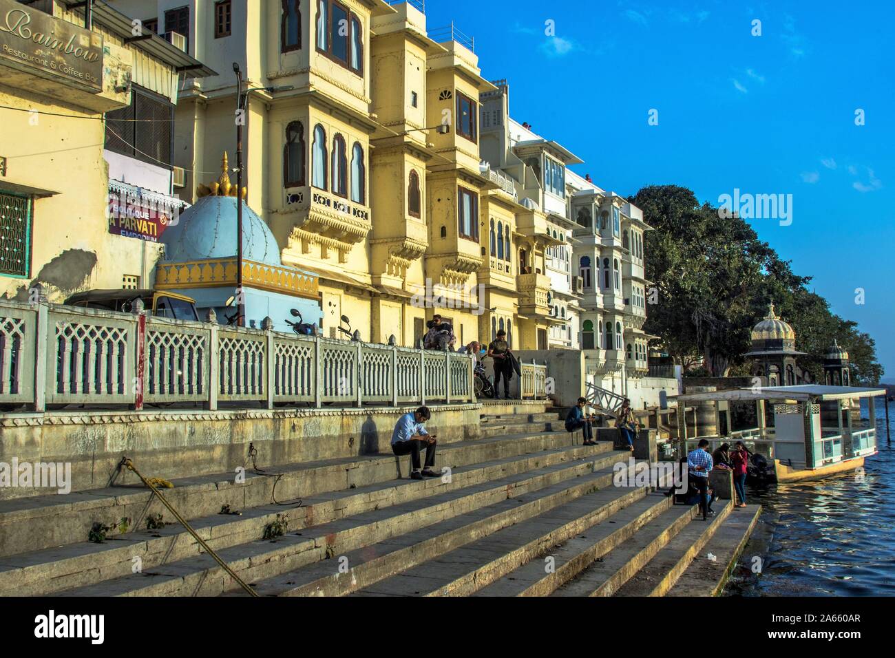 Gangaur Ghat, Lake Pichola, Udaipur, Rajasthan, India, Asia Stock Photo ...