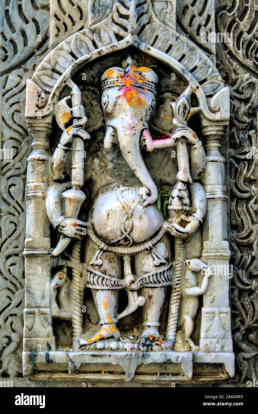 Lord Ganesha sculpture at Kesariyaji Jain Temple, Udaipur, Rajasthan ...