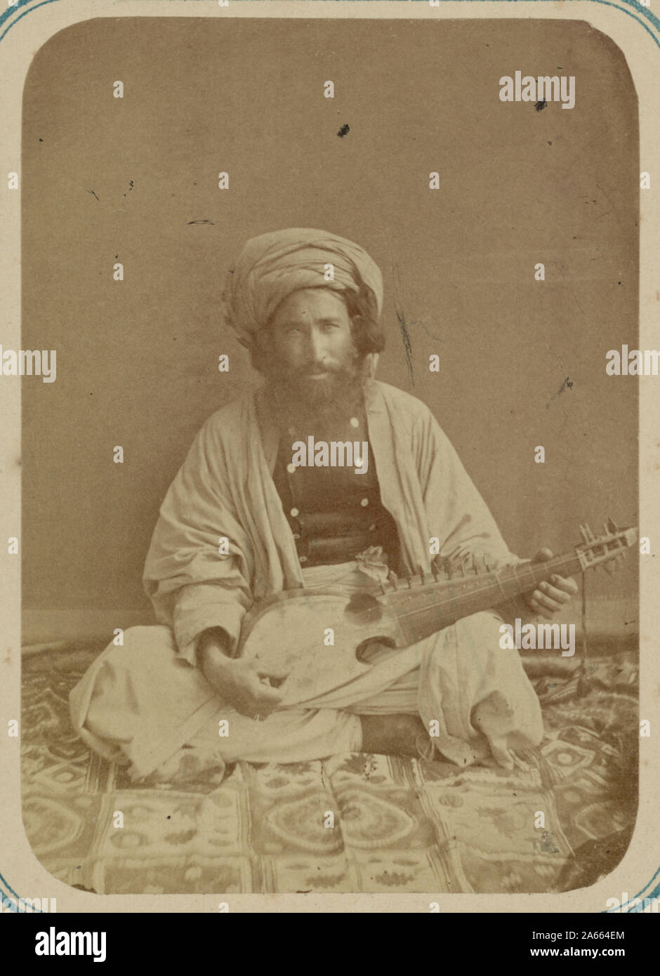 Rubab lute hi-res stock photography and images - Alamy