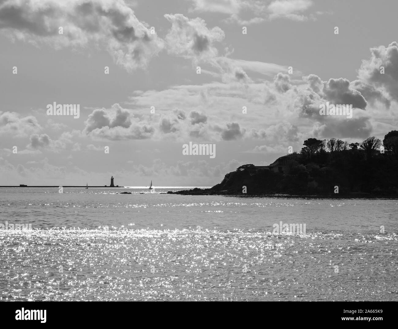 Drakes Island and Plymouth Breakwater from the shore at Plymouth Sound ...