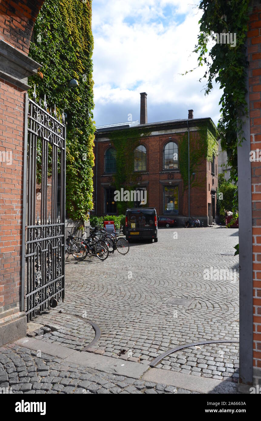 Charlottenborg kunsthal hi-res stock photography and images - Alamy