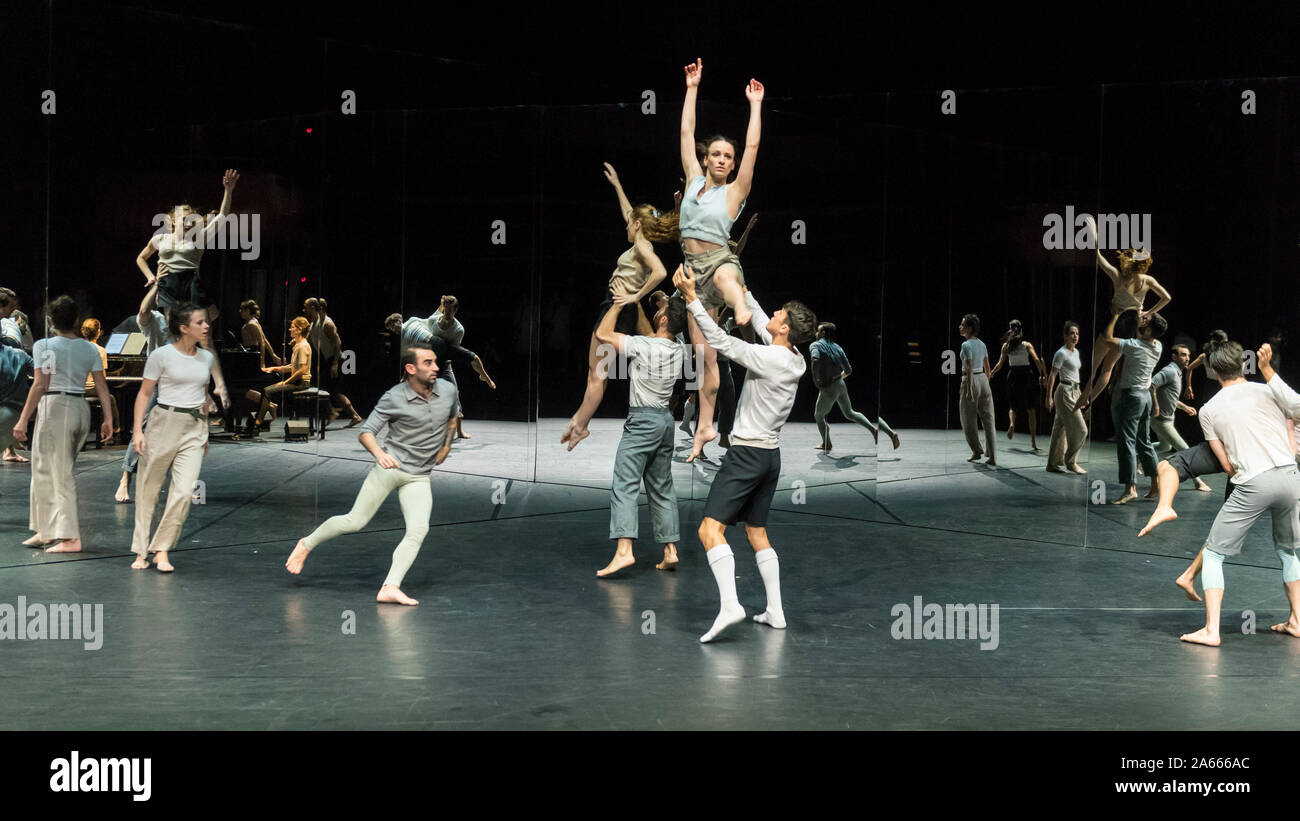 London, UK. 24 October 2019. Dancers perform at a rehearsal of the UK ...