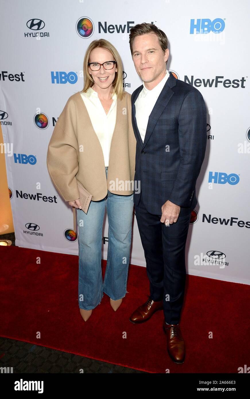 Ryan Hansen Wife Amy Russell