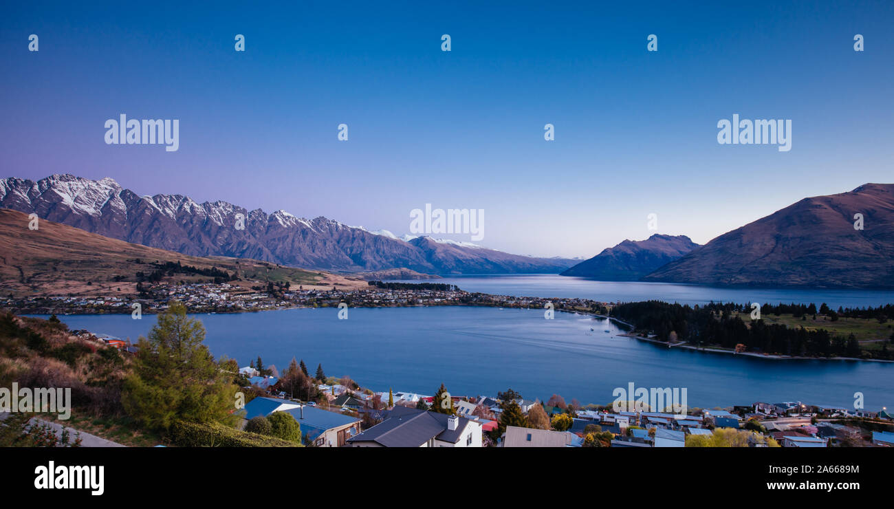 View over Queenstown and Cecil Peak in New Zealand Stock Photo - Alamy