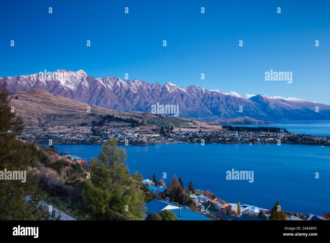 Cecil peak hi-res stock photography and images - Alamy