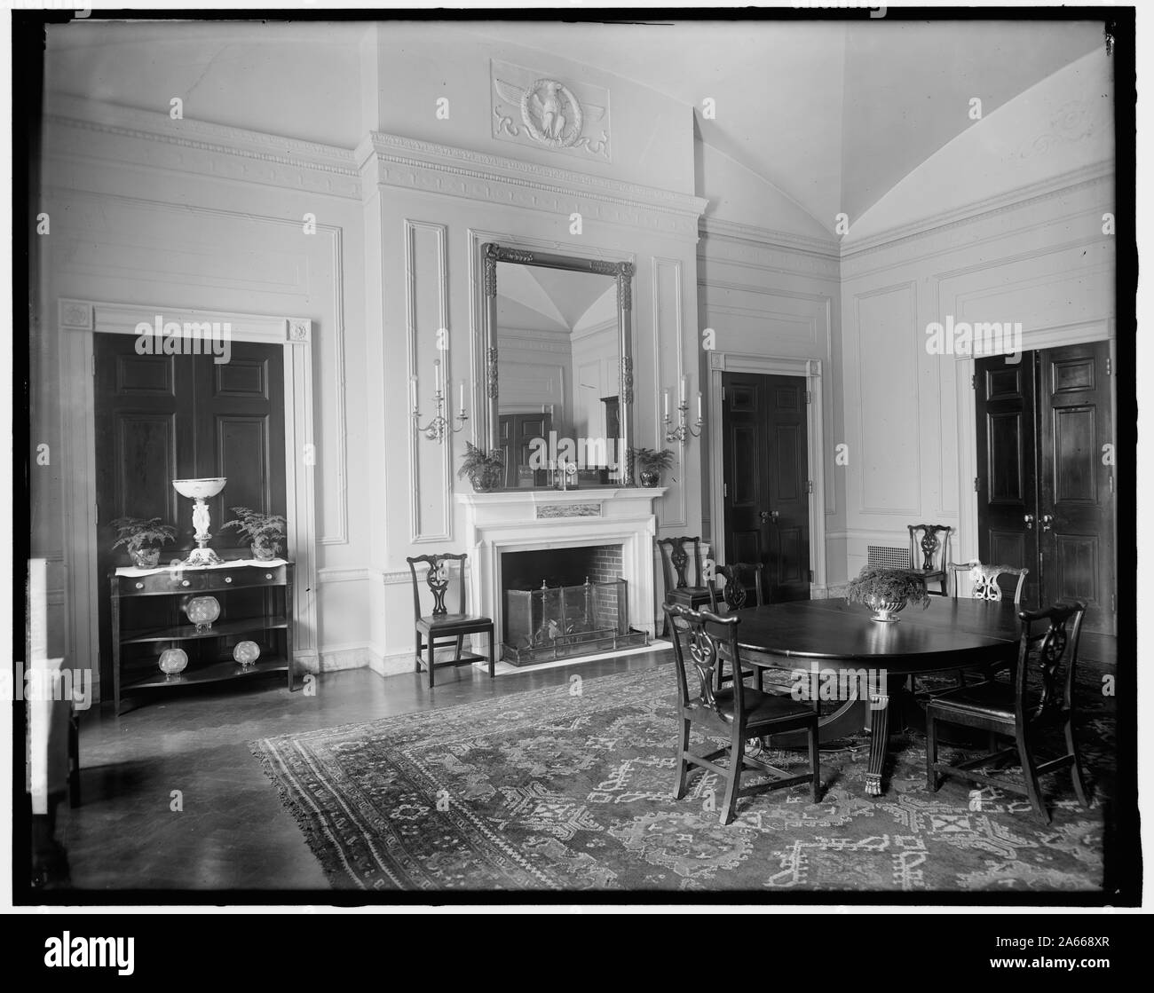 White house formal spaces hi-res stock photography and images - Alamy