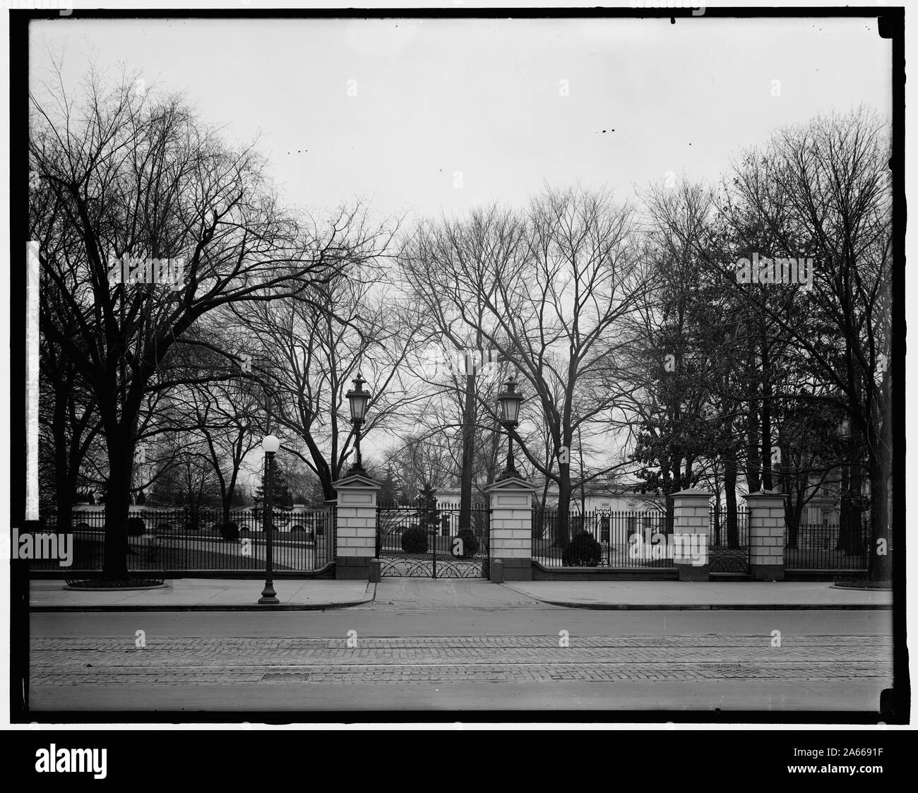 Estate gates Black and White Stock Photos & Images - Alamy