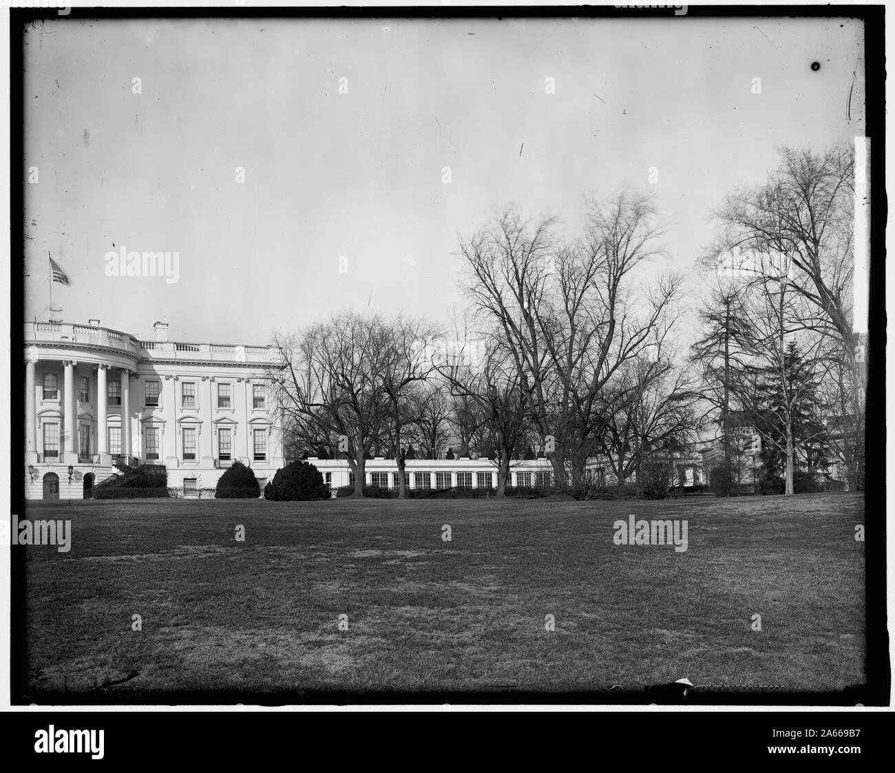Federal building grounds Black and White Stock Photos & Images - Alamy