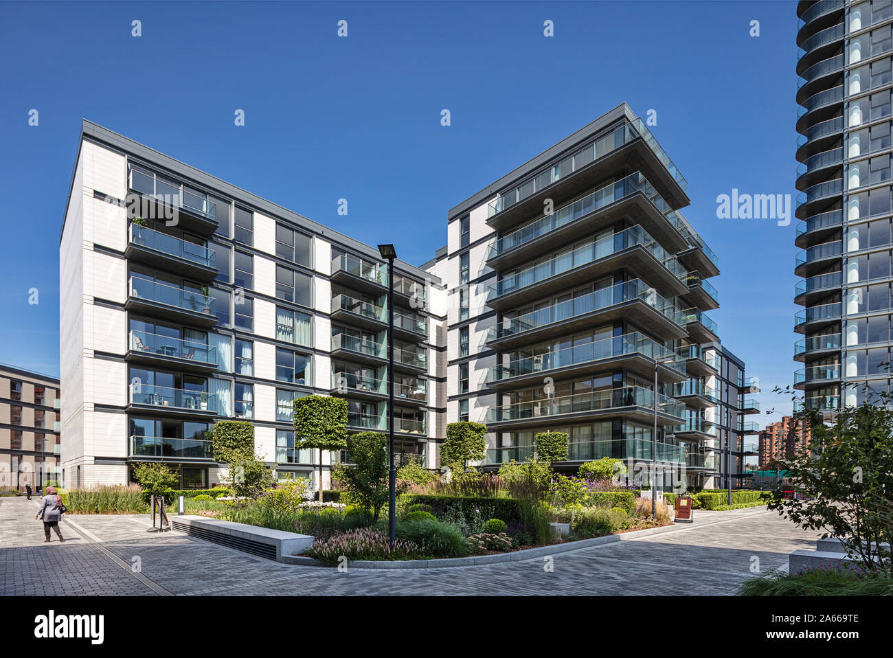 Chelsea Waterfront luxury riverside apartments Stock Photo - Alamy