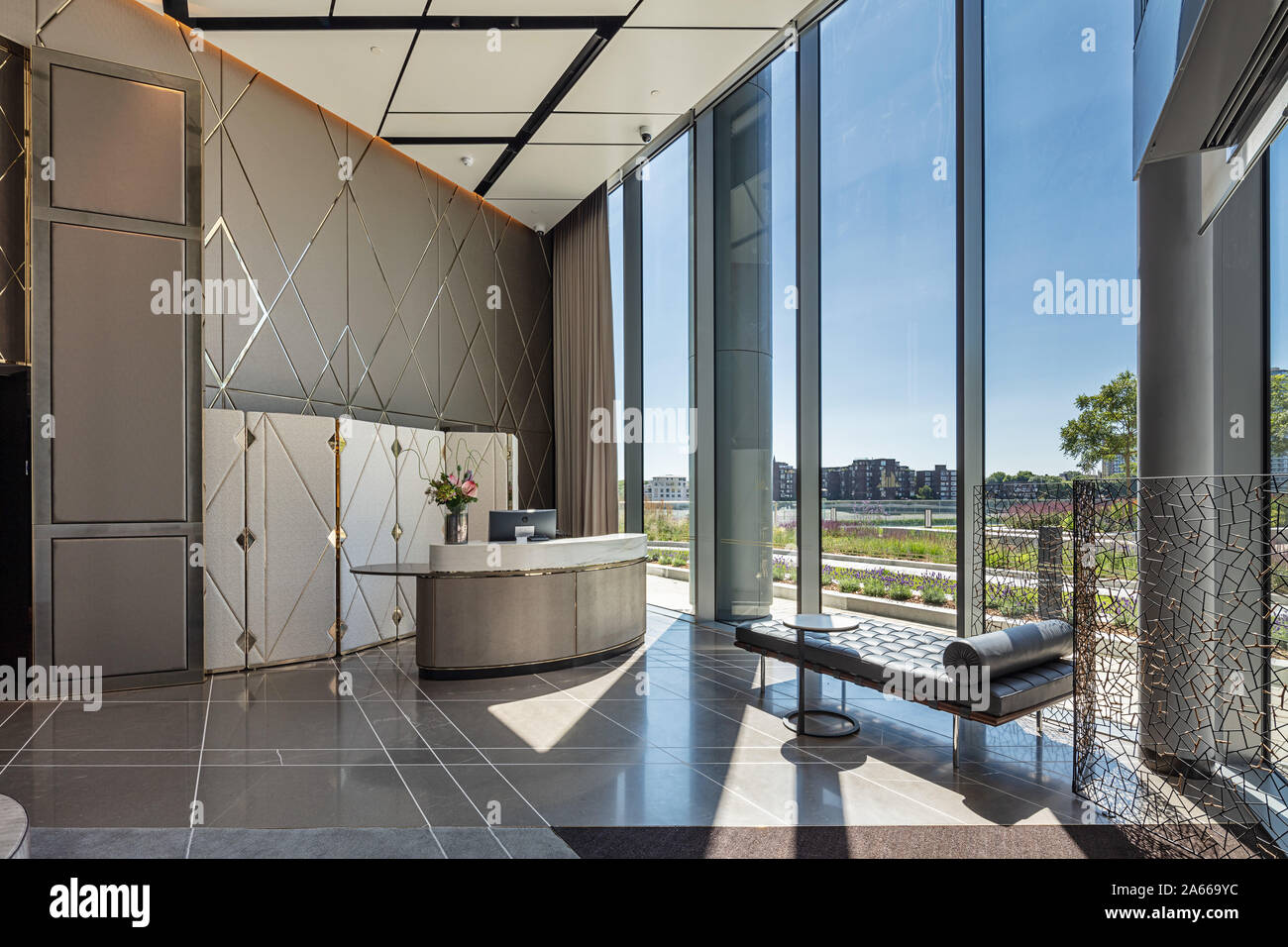 Chelsea Waterfront luxury riverside apartments Stock Photo - Alamy