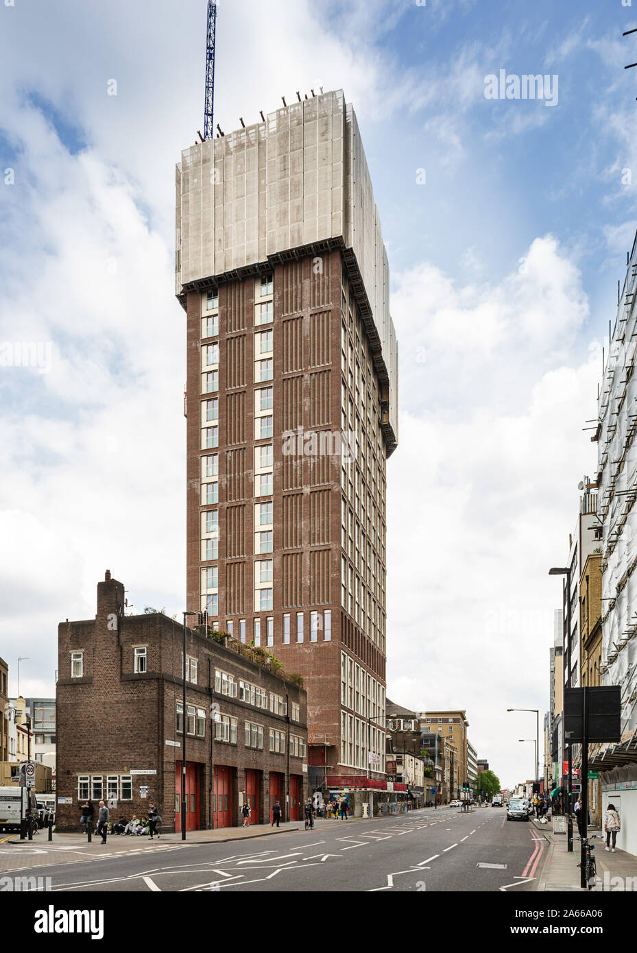 Commercial road london hi-res stock photography and images - Alamy