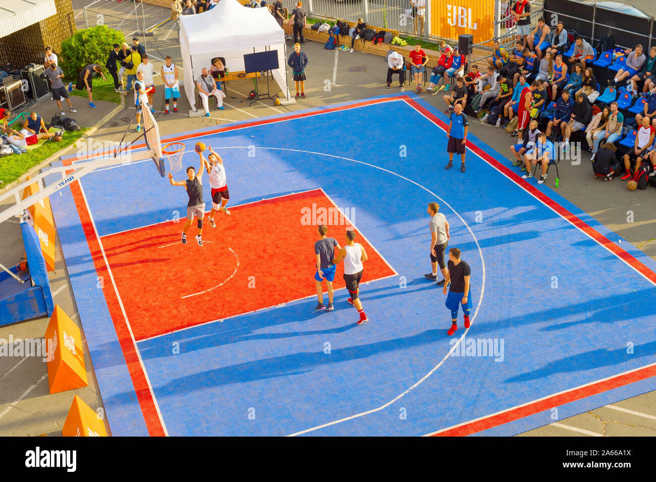 Basketball streetball hi-res stock photography and images - Alamy