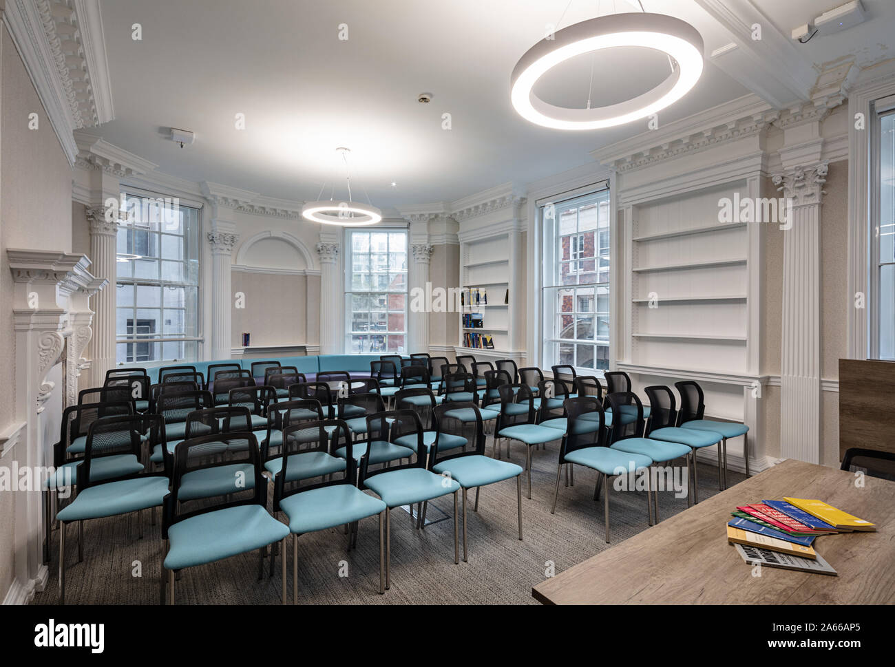 Lse hi-res stock photography and images - Alamy