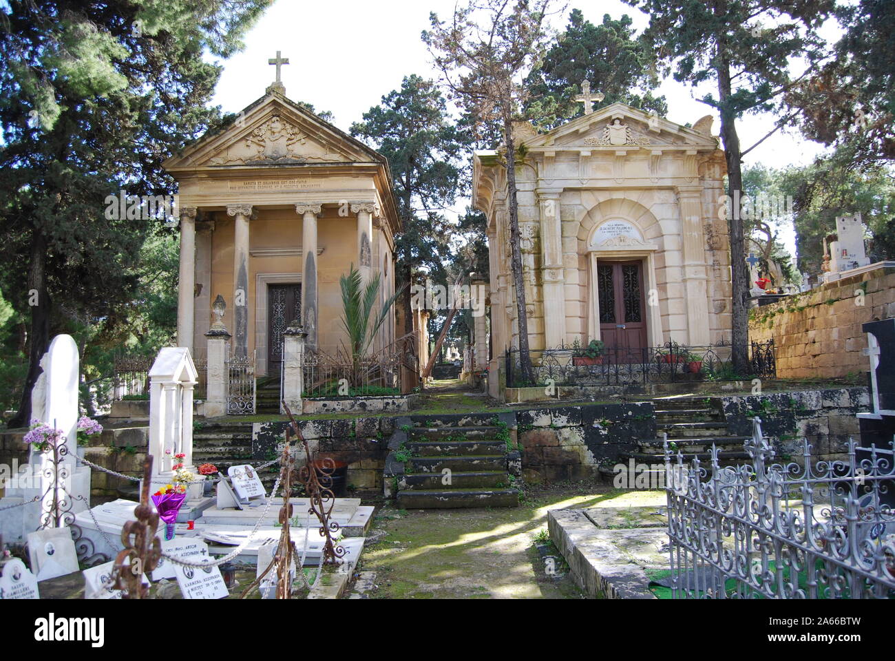 Malta, Marsa Cemetery Stock Photo - Alamy