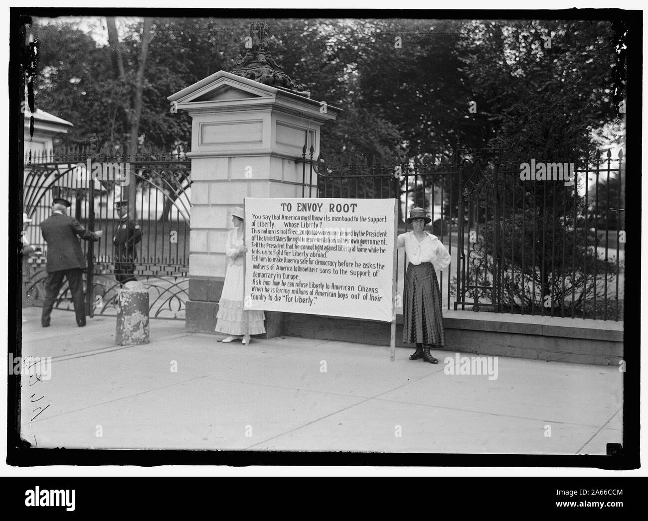 Suffrage banner hi-res stock photography and images - Alamy