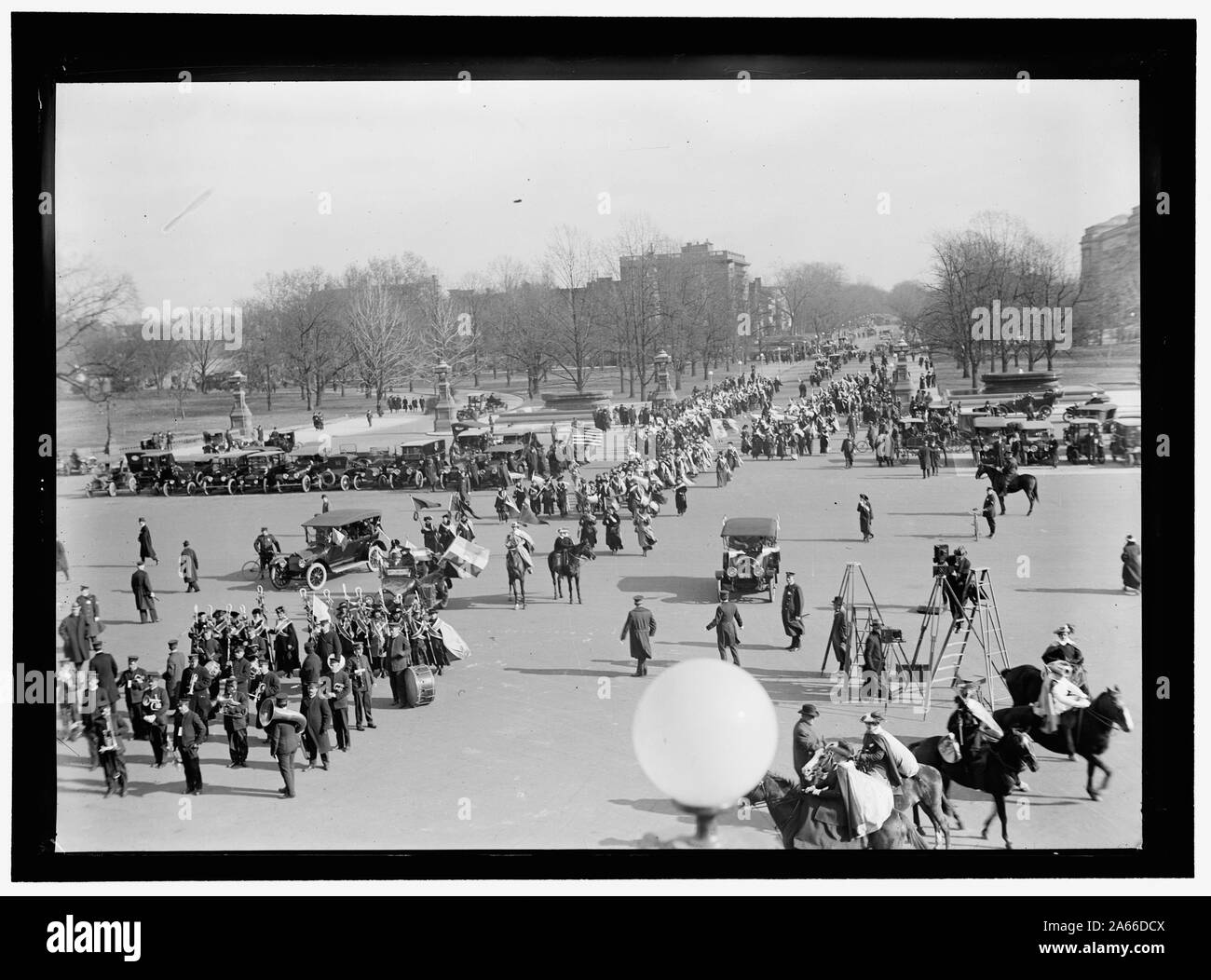 Voting march or demonstration Black and White Stock Photos & Images - Alamy