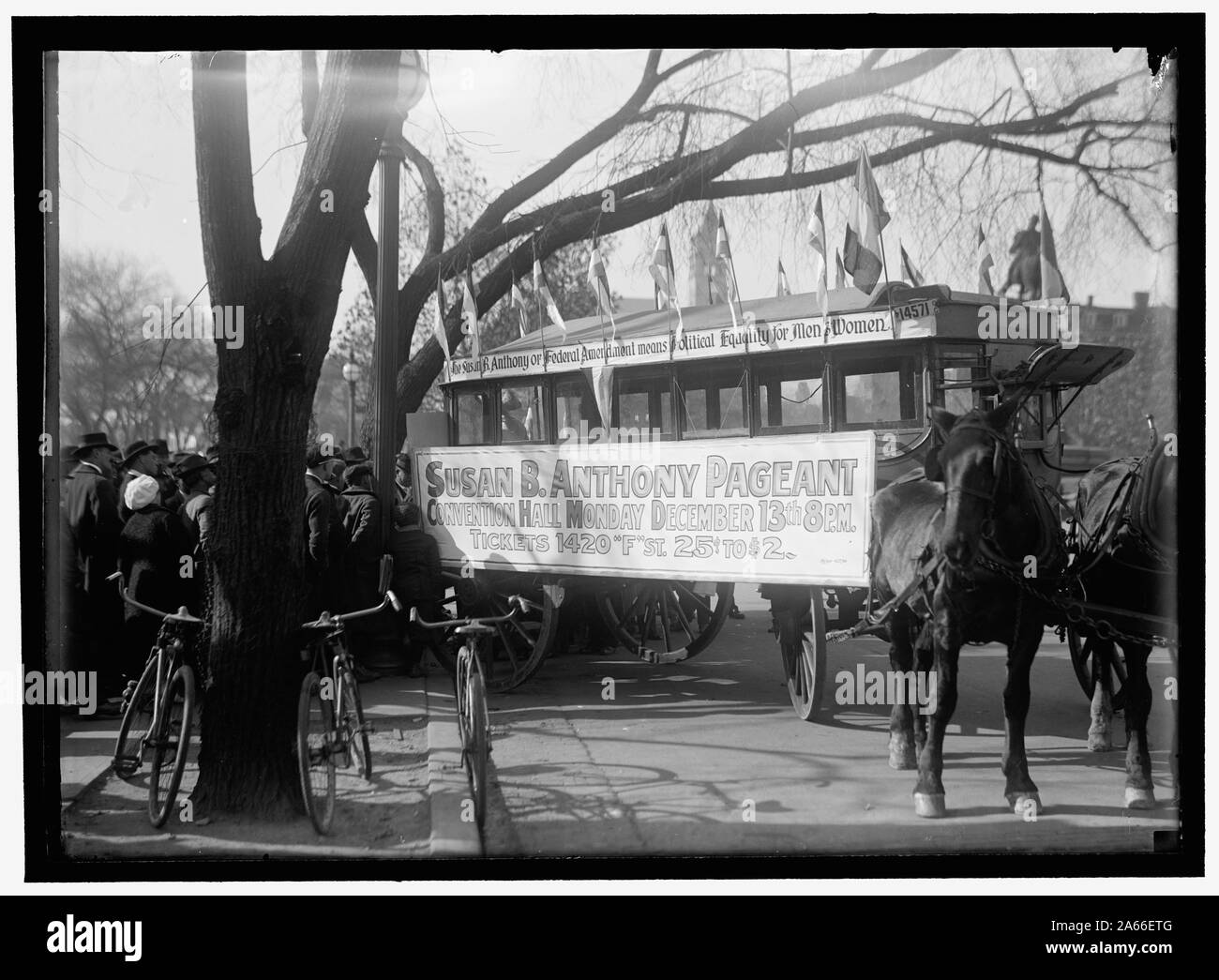 WOMAN SUFFRAGE. STREET CAR, SUSAN B. ANTHONY PAGEANT Stock Photo - Alamy