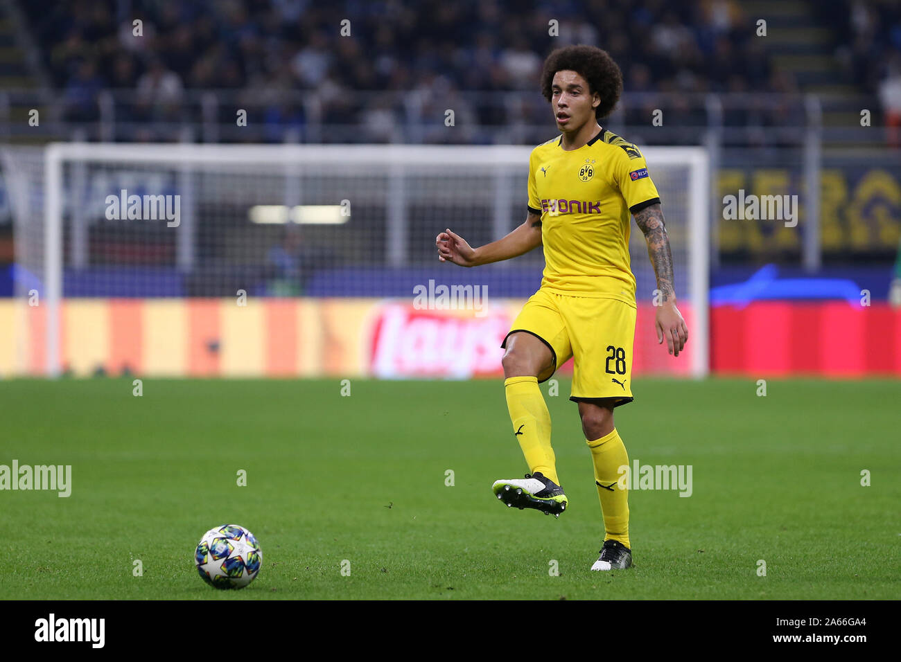 Axel witsel hi-res stock photography and images - Alamy