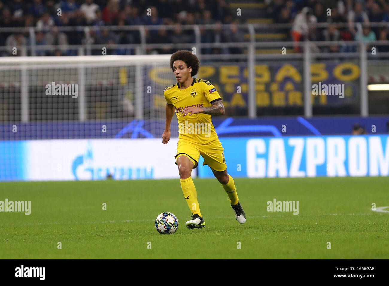 Axel witsel hi-res stock photography and images - Alamy