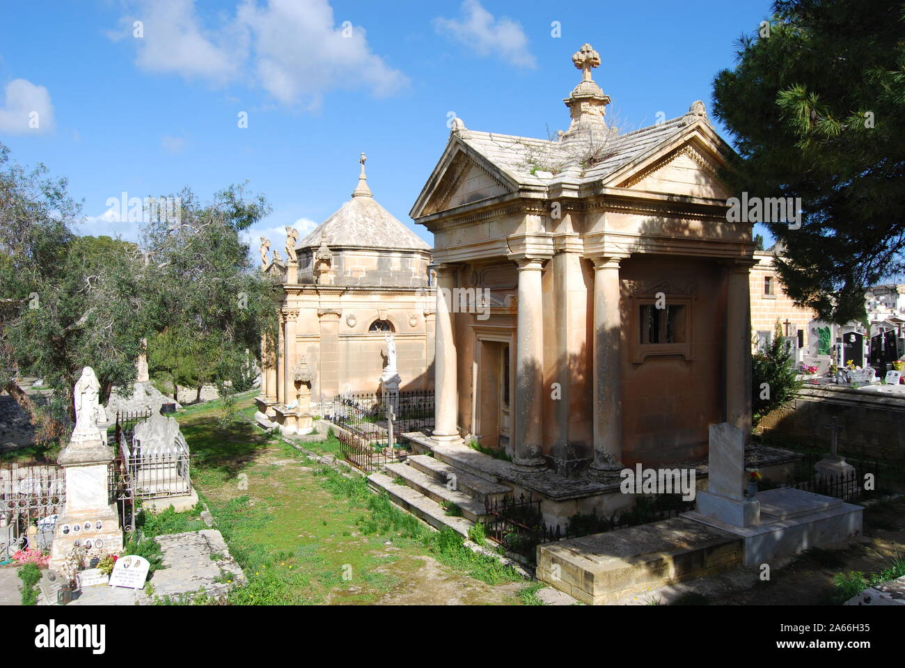 Malta, Marsa Cemetery Stock Photo - Alamy