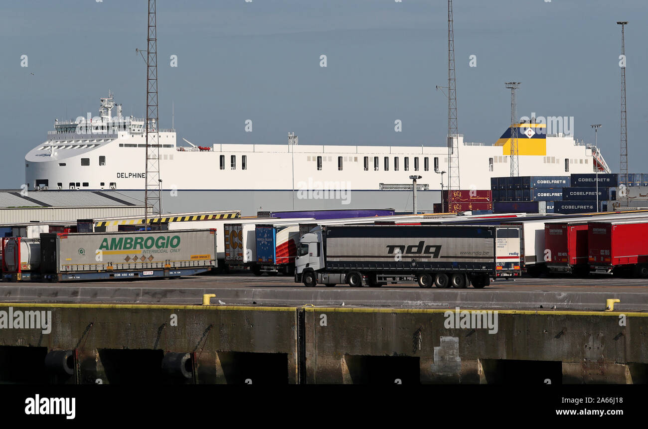 The cobelfret delphine cargo ship port zeebrugge hi-res stock ...