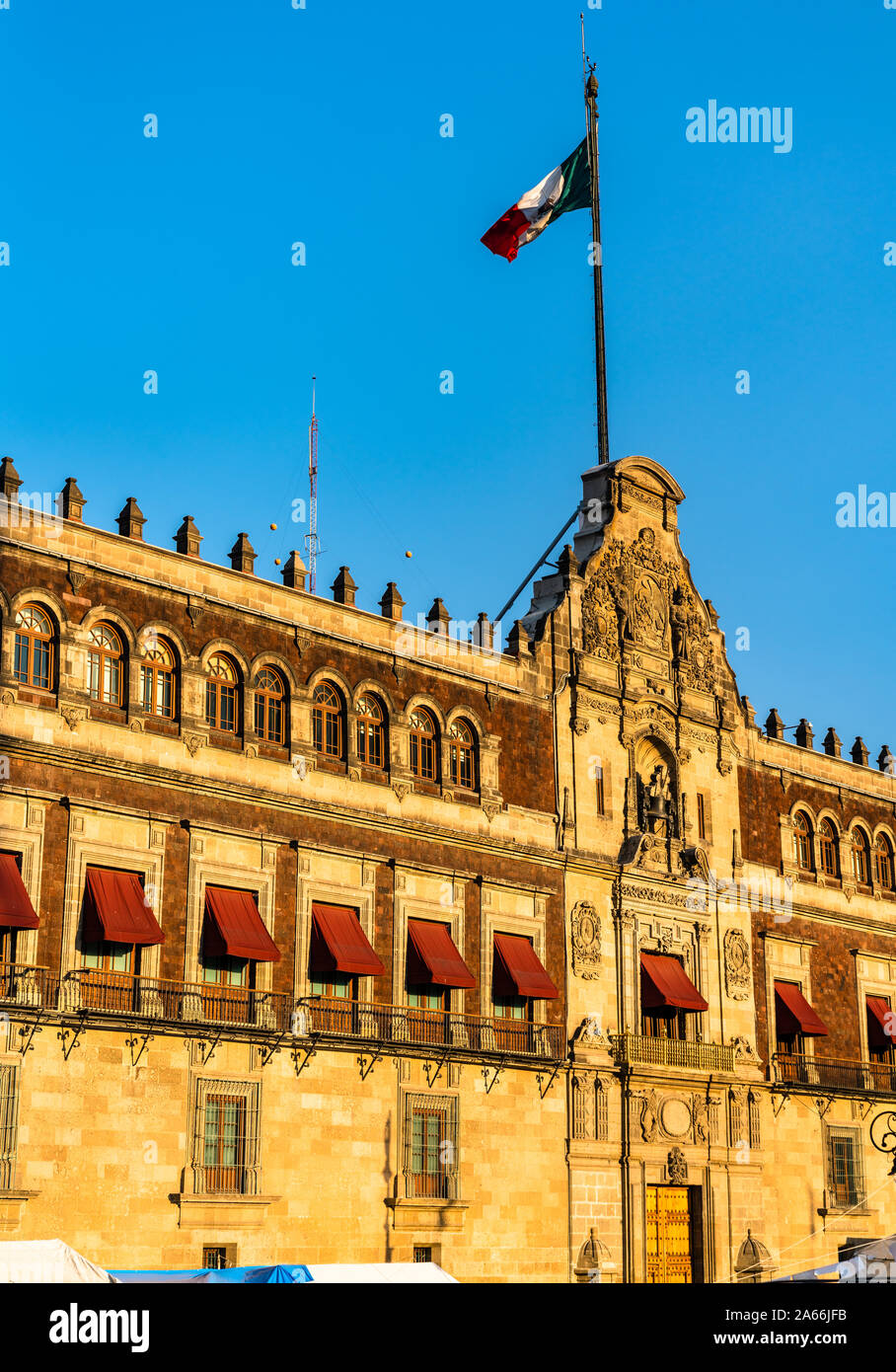 Mexico city government building hi-res stock photography and images - Alamy