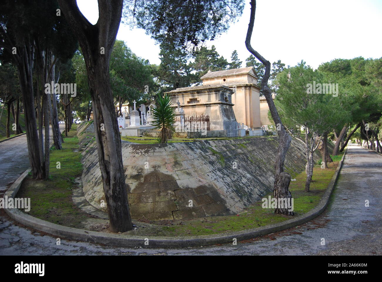 Malta, Marsa Cemetery Stock Photo - Alamy