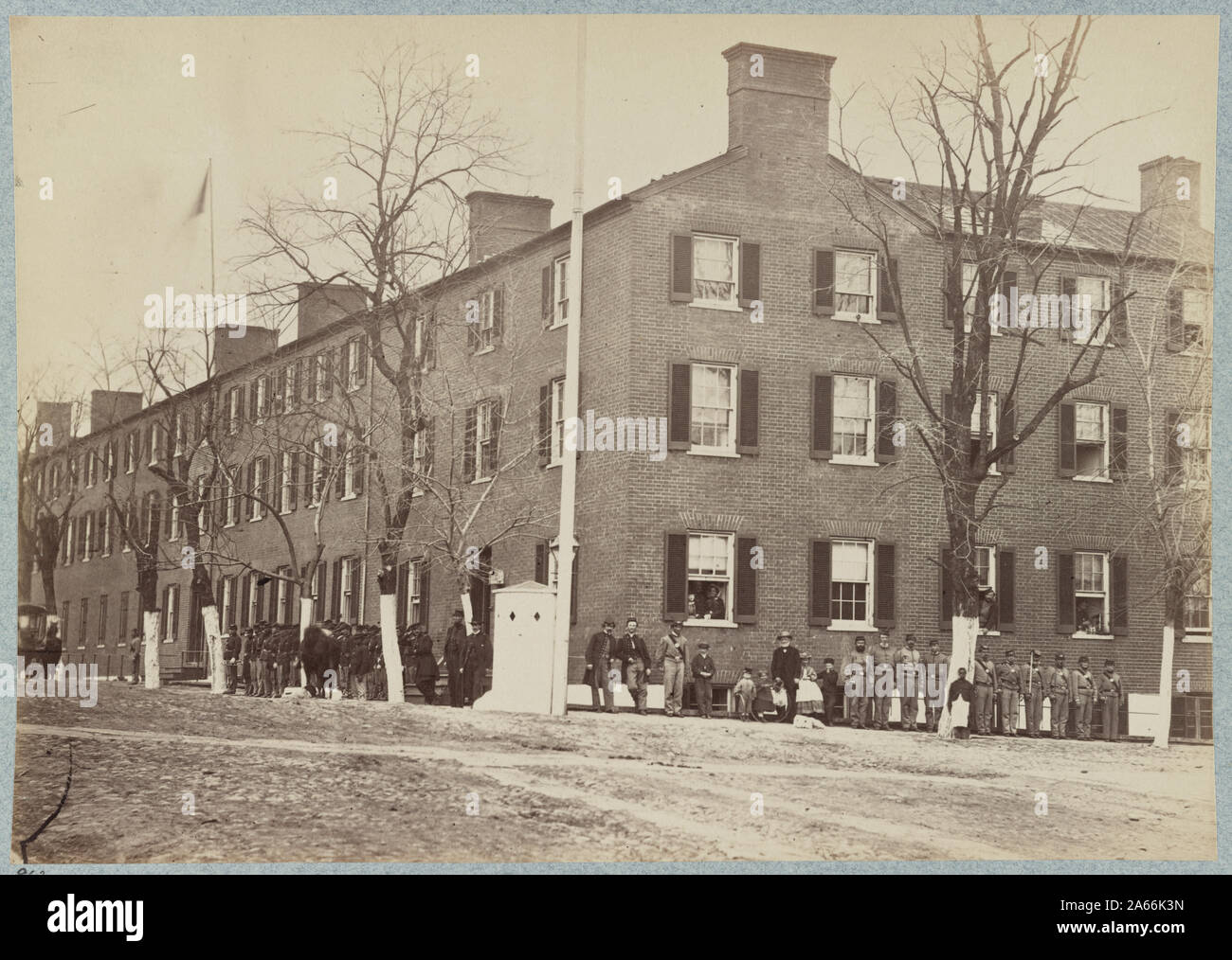 Washington, D.C., Group in front of building Stock Photo - Alamy