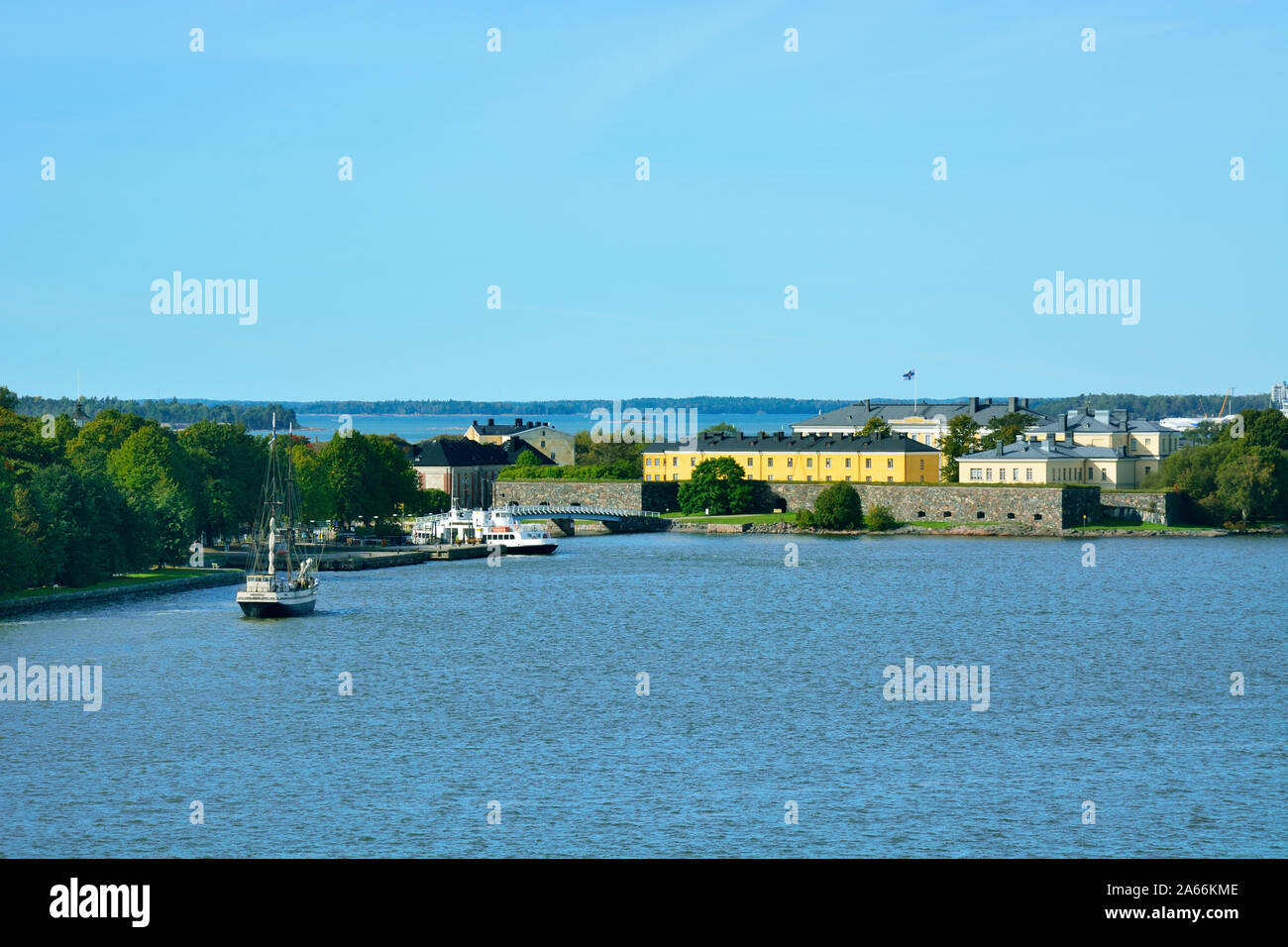 Suomenlinna Sea Fortress in the Helsinki bay. A Unesco World Heritage ...
