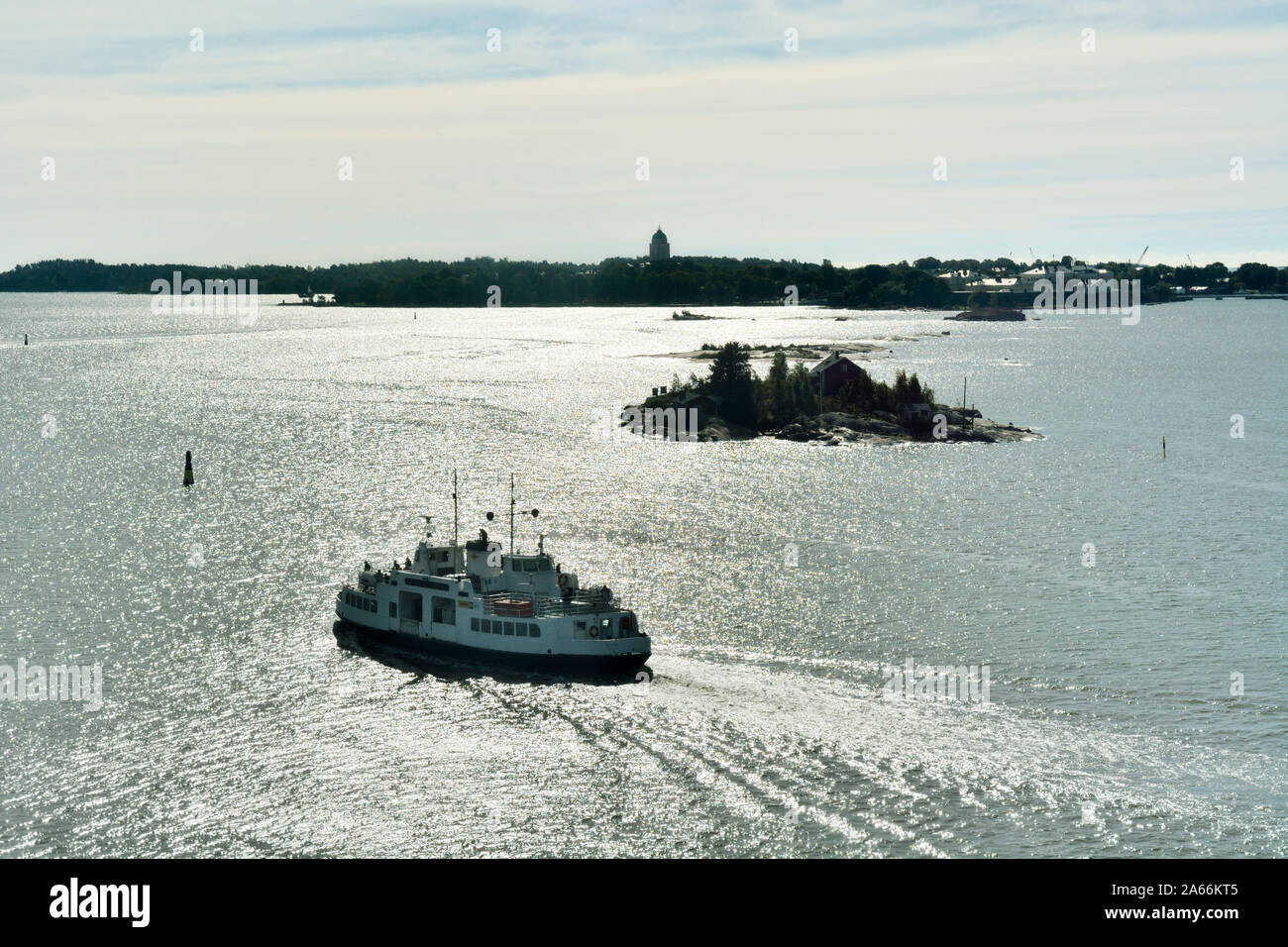 Ferry boat between suomenlinna hi-res stock photography and images - Alamy