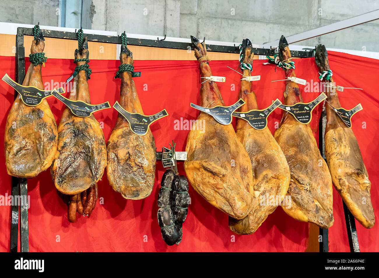 Iberico ham hi-res stock photography and images - Alamy