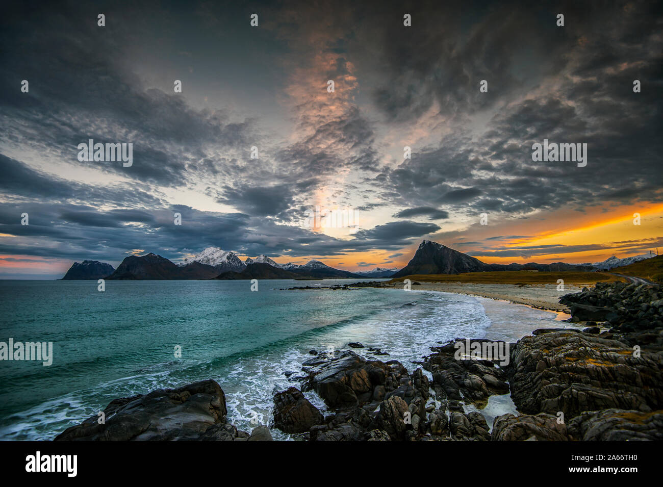 Midnight hiking hi-res stock photography and images - Alamy