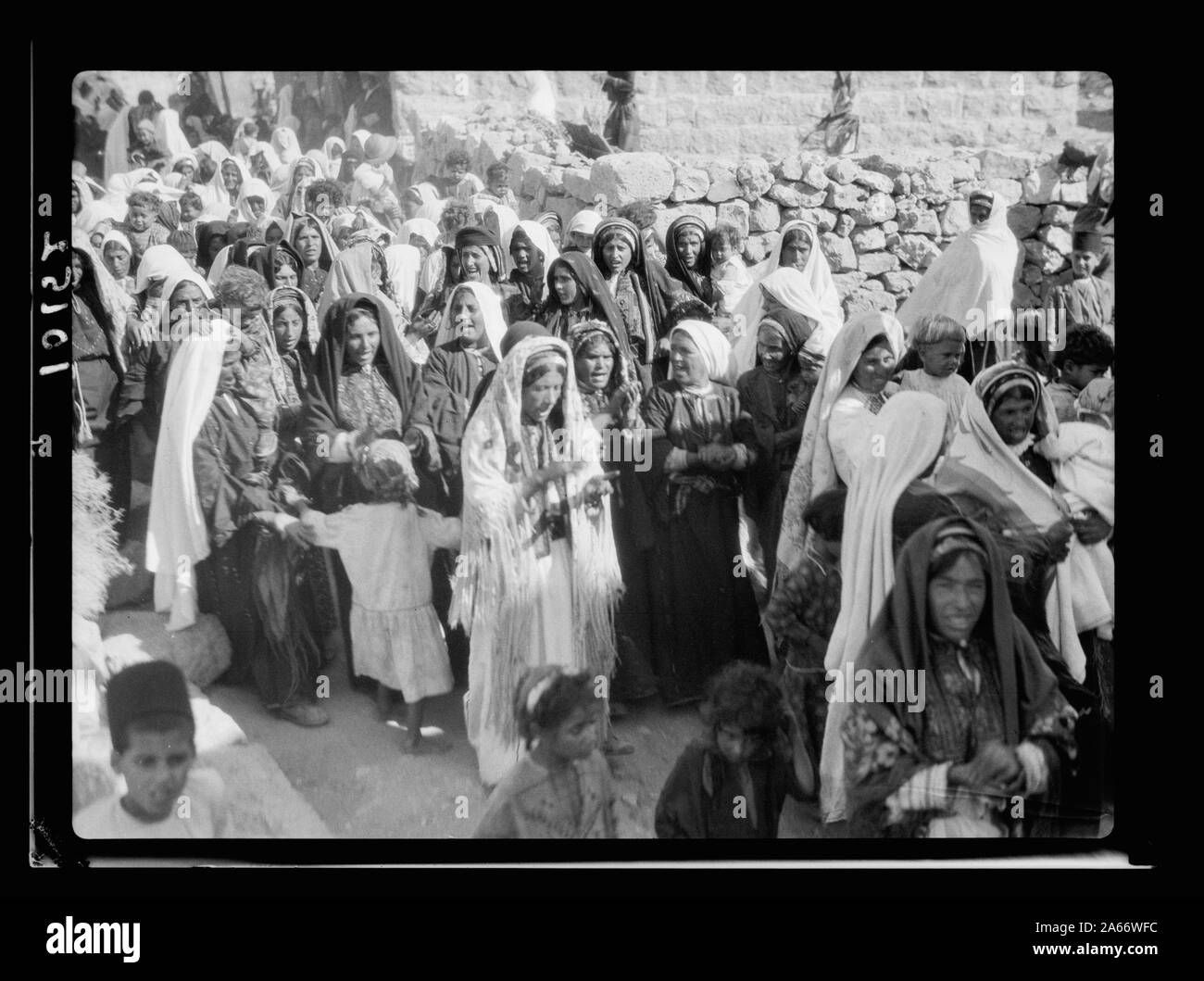 Wedding procession at Betunia, group of peasant women Stock Photo - Alamy