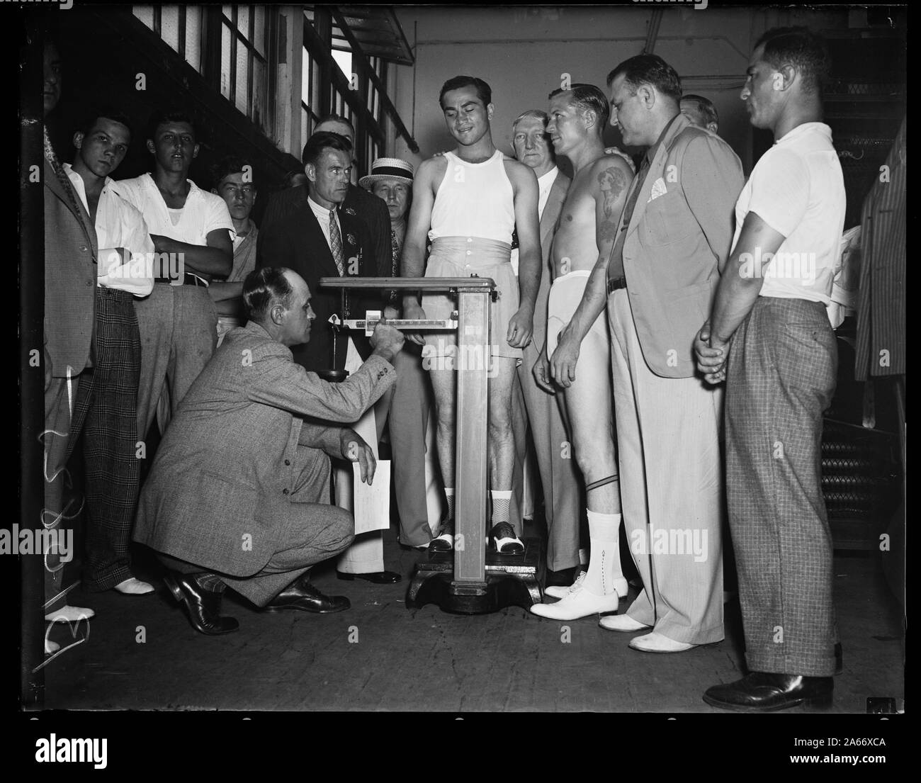 Weight check, boxers, Barney Ross and Phil Furr Stock Photo - Alamy