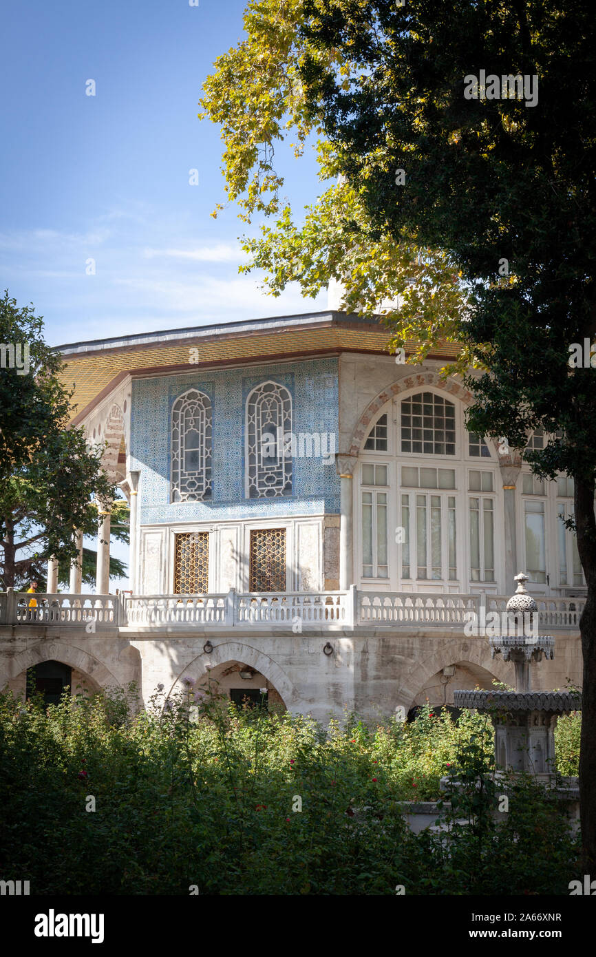 The Topkapi Palace in Istanbul Stock Photo - Alamy
