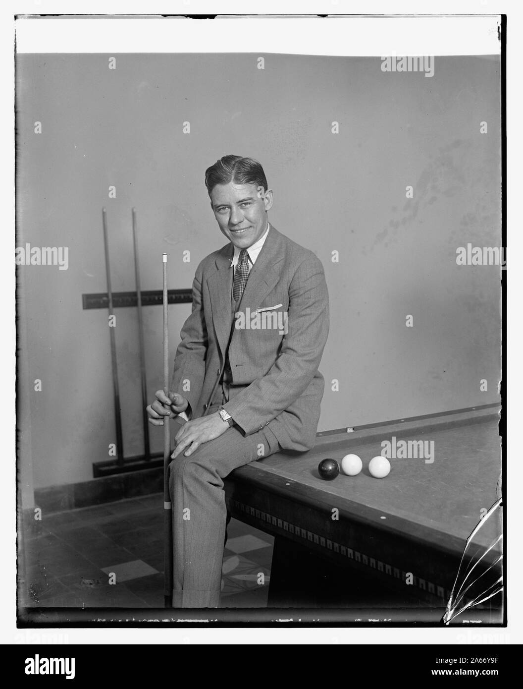 Carom billiards table hi-res stock photography and images - Alamy