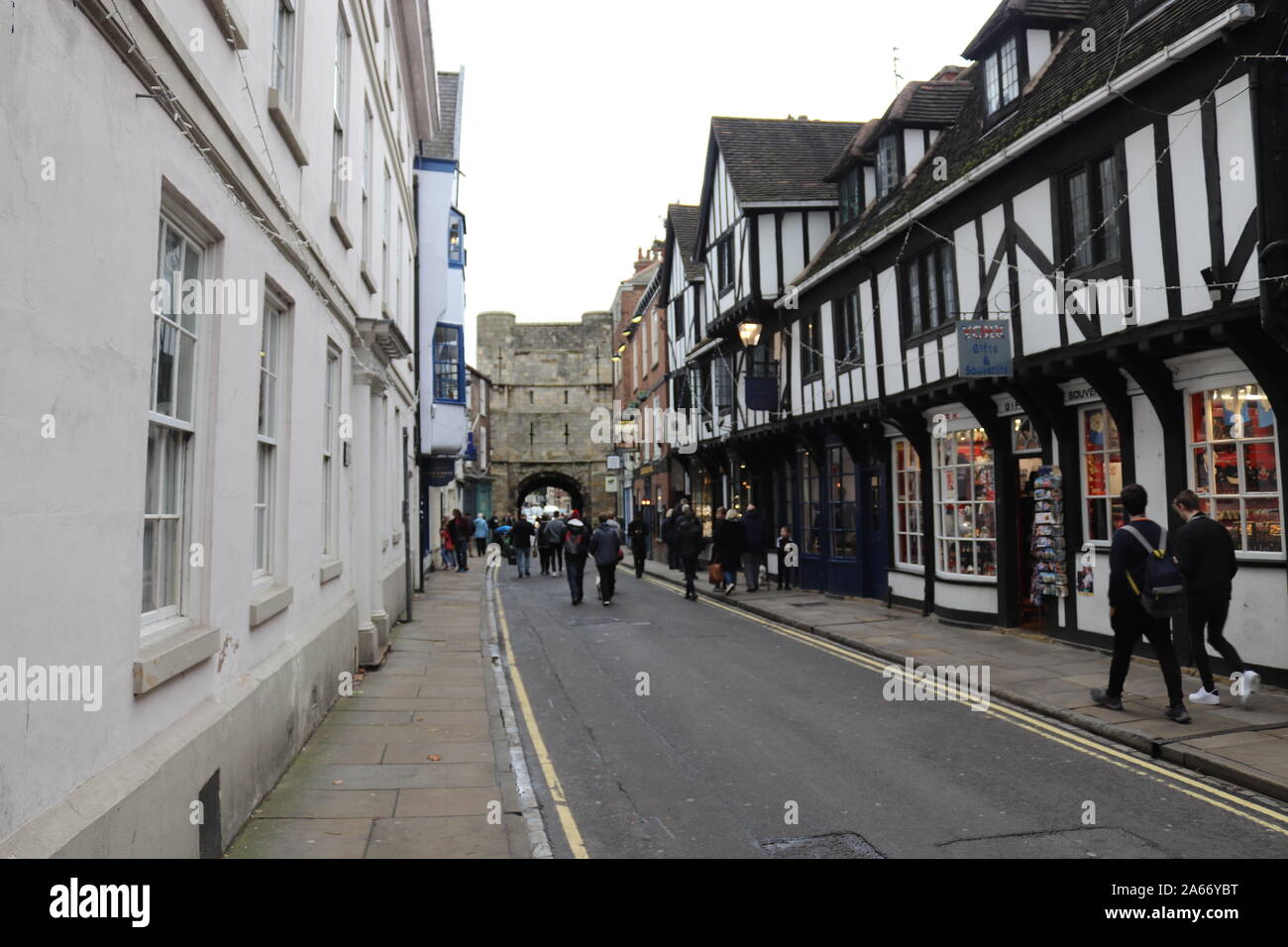 Roman castle gate hi-res stock photography and images - Alamy