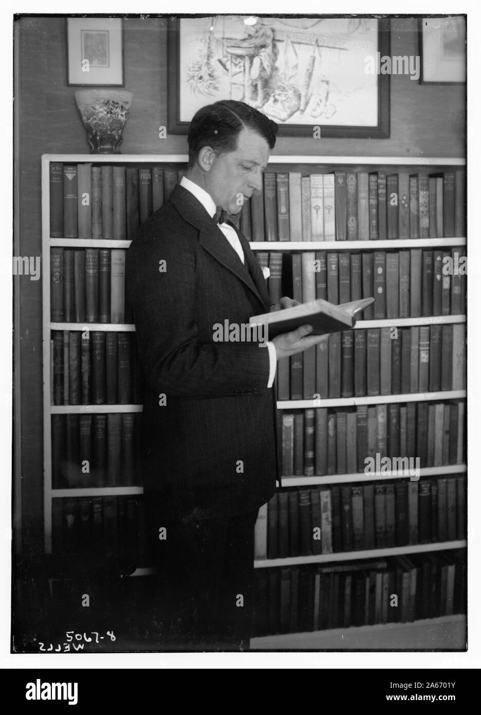 Architecture wells Black and White Stock Photos & Images - Alamy