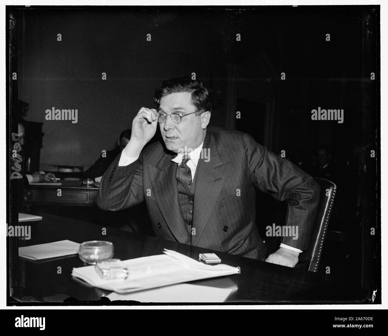 Wendell Wilkie, Pres. of the Commonwealth & Southern Corp. appearing ...