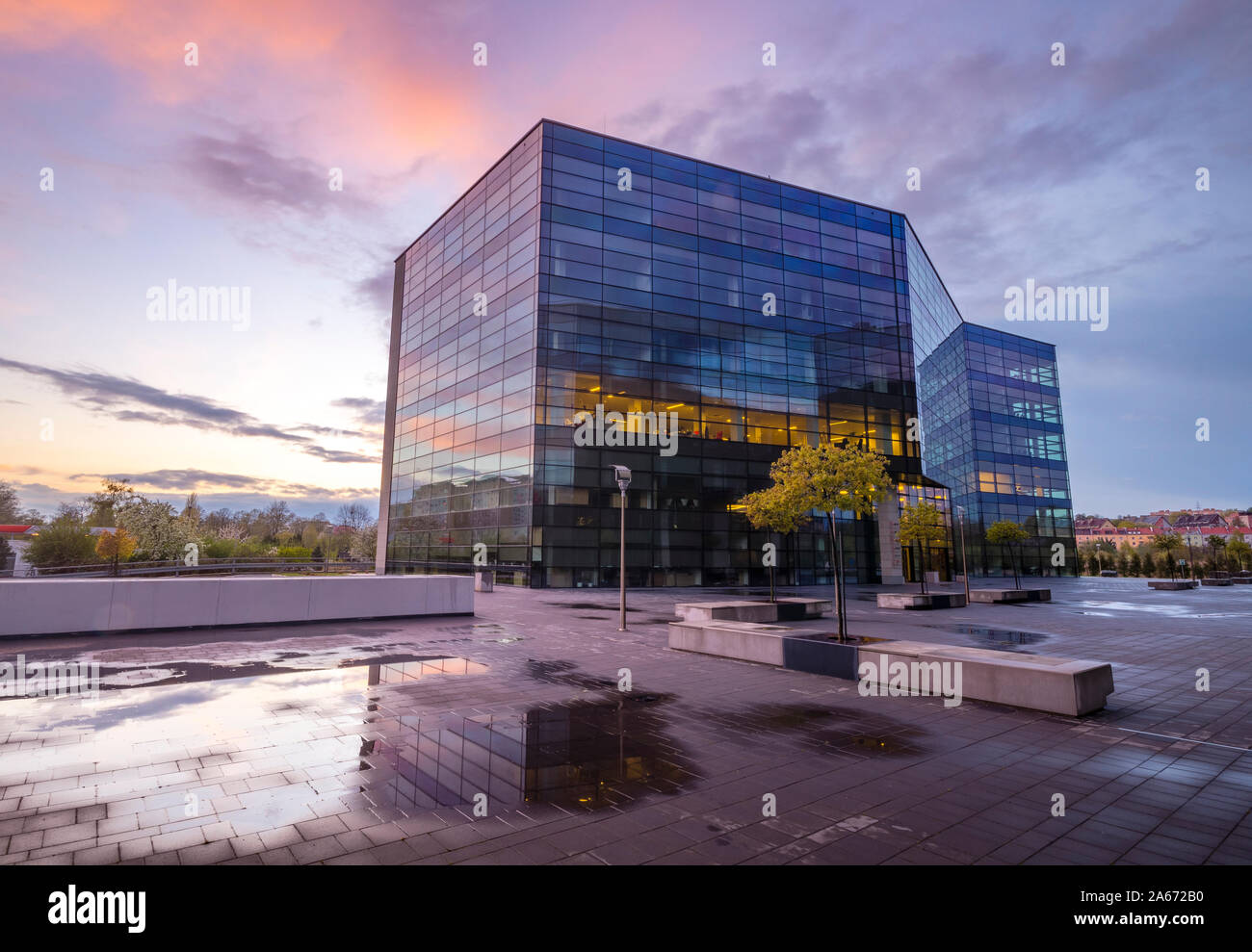 Office building after passing hi-res stock photography and images - Alamy