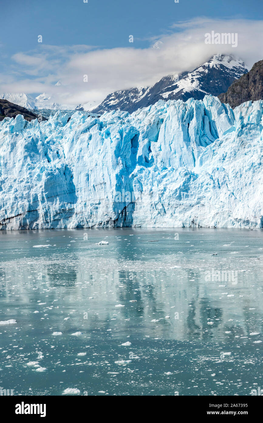 USA, Alaska, Tarr Inlet, Glacier Bay National Park and Preserve ...