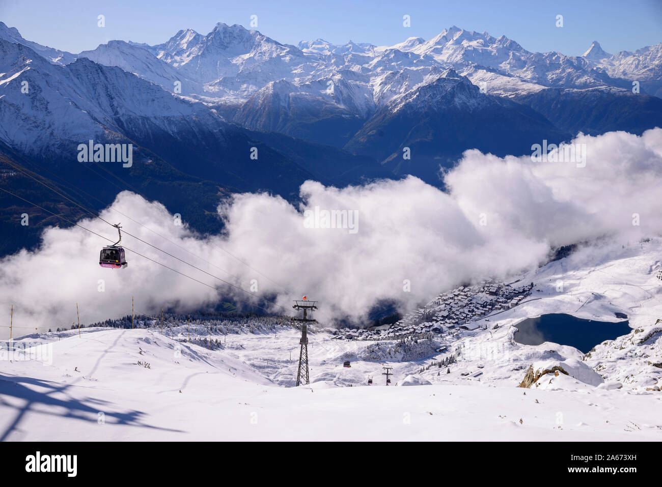 Berge in den berner alpen hi-res stock photography and images - Alamy