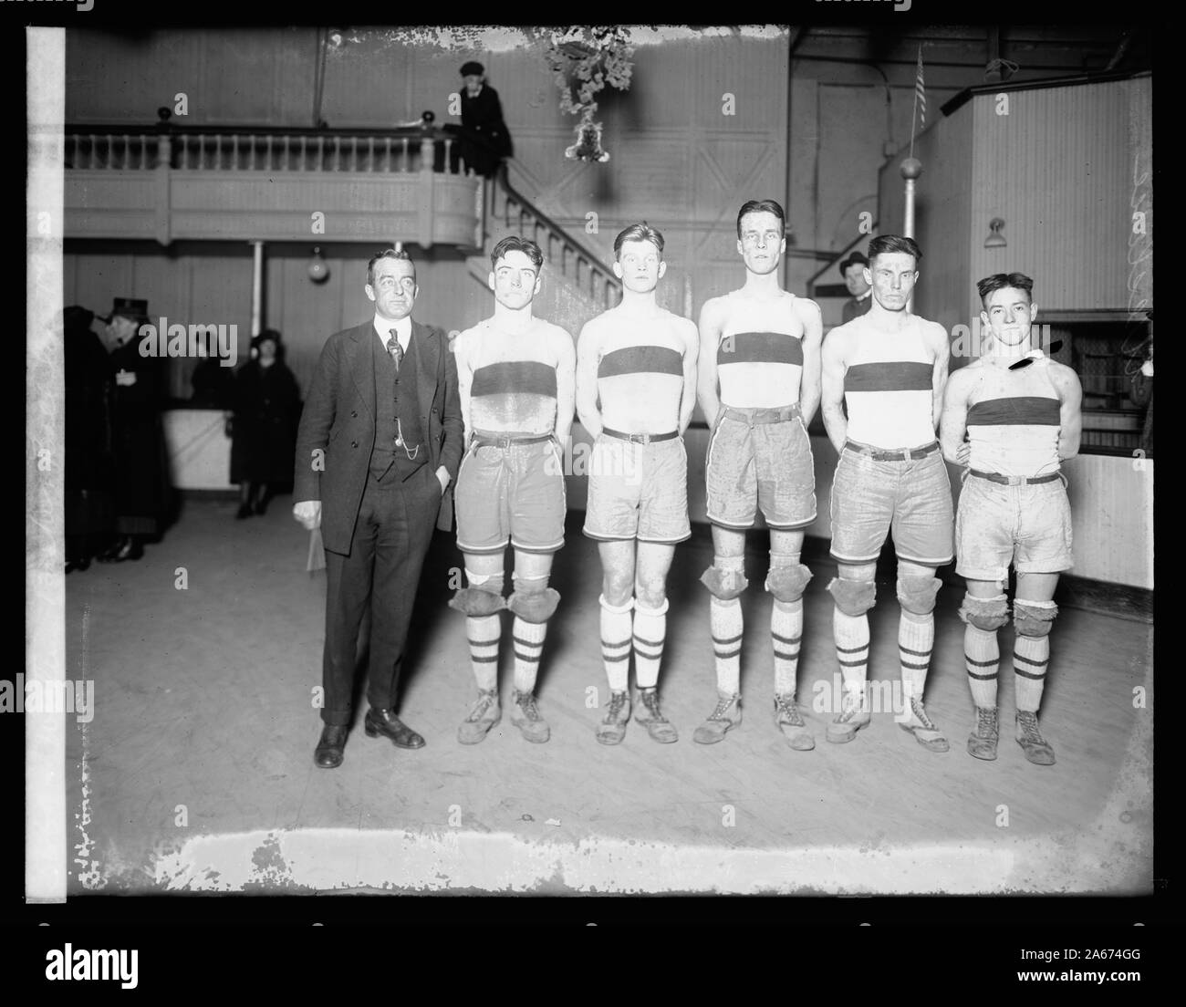 1920s basketball hi-res stock photography and images - Alamy