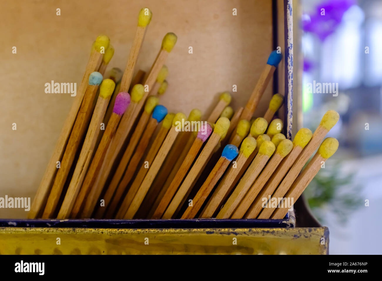 Old matches vintage matchbox hi-res stock photography and images - Alamy