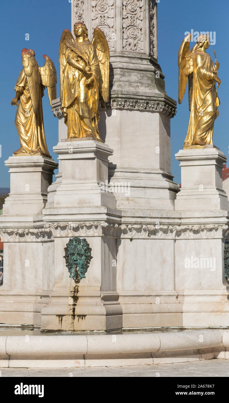 Sacral wing hi-res stock photography and images - Alamy